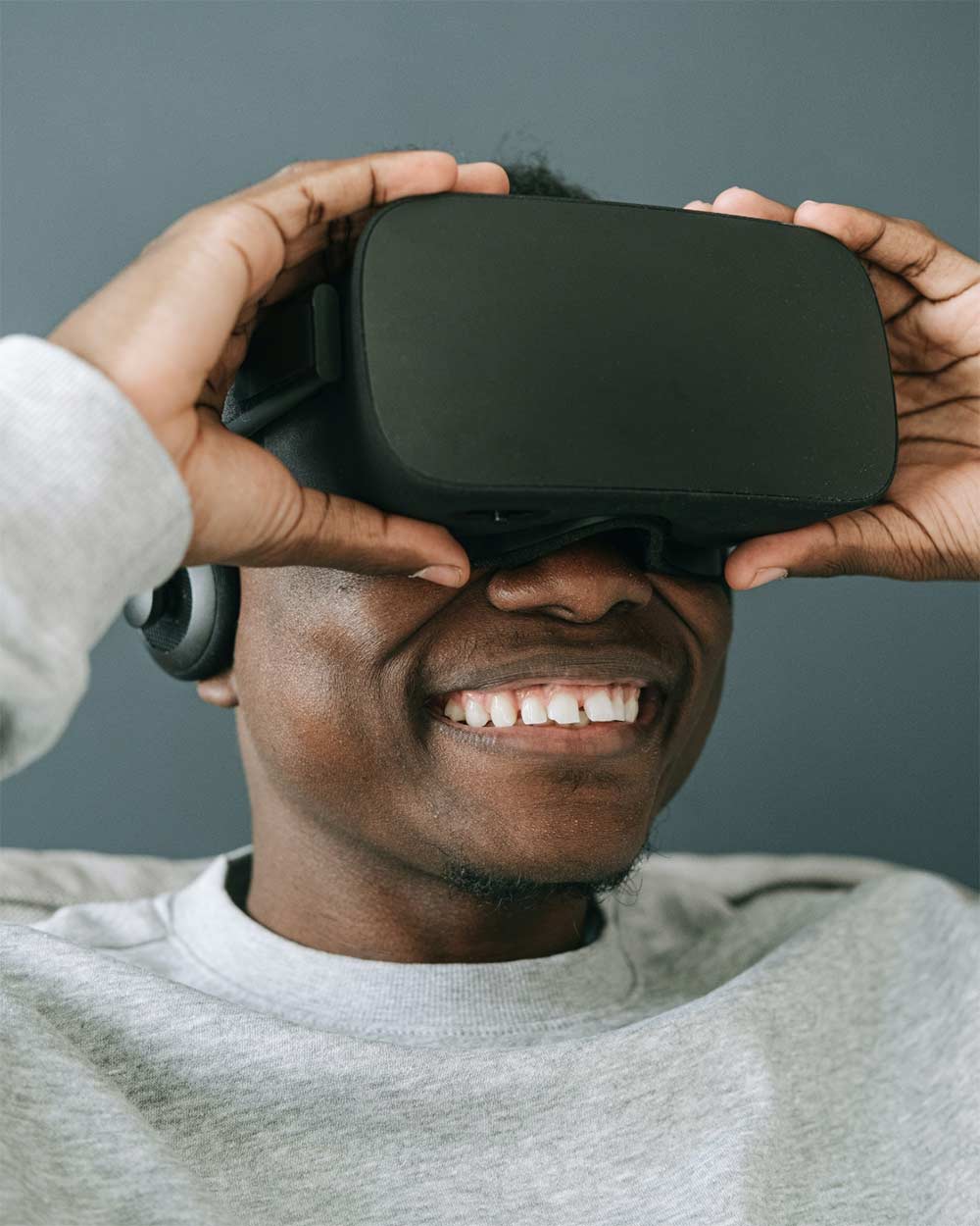 VR Headset - Revelab